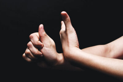 American Sign Language story time helps kids and parents communicate