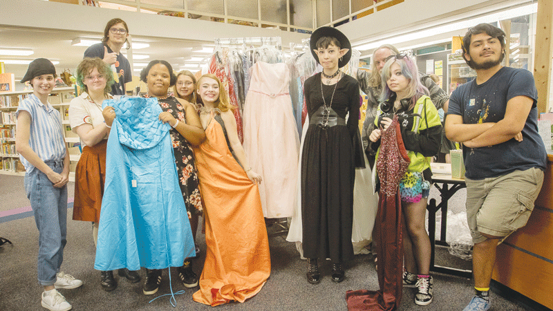 Hazel Park library gears up for prom