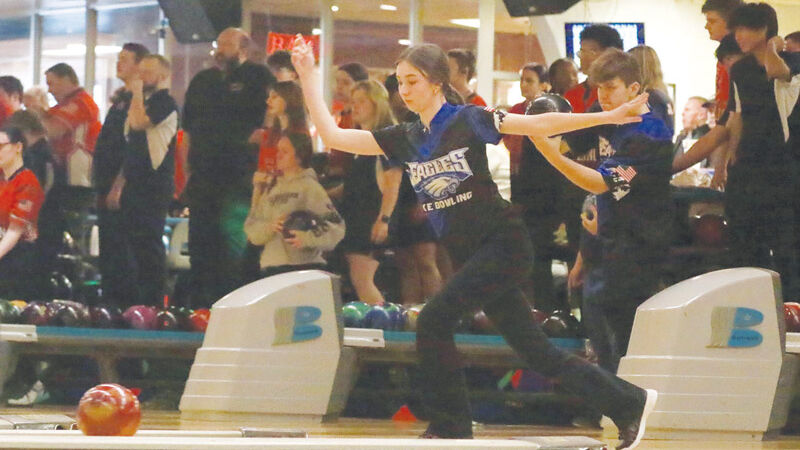 Ike girls bowling turns up the volume to earn MAC Red title