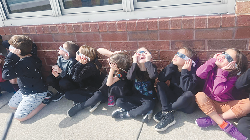 Utica Community Schools, Beacon Tree Elementary collecting solar ...