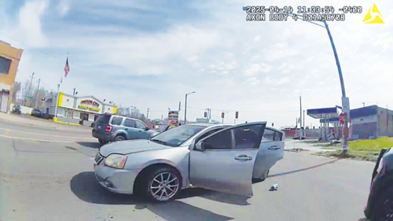 Hazel Park police recover vehicle, capture suspects in car theft case